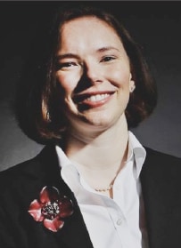 The Columns » Newspaper Honors Emma Thomas Dean '03 » Washington and ...