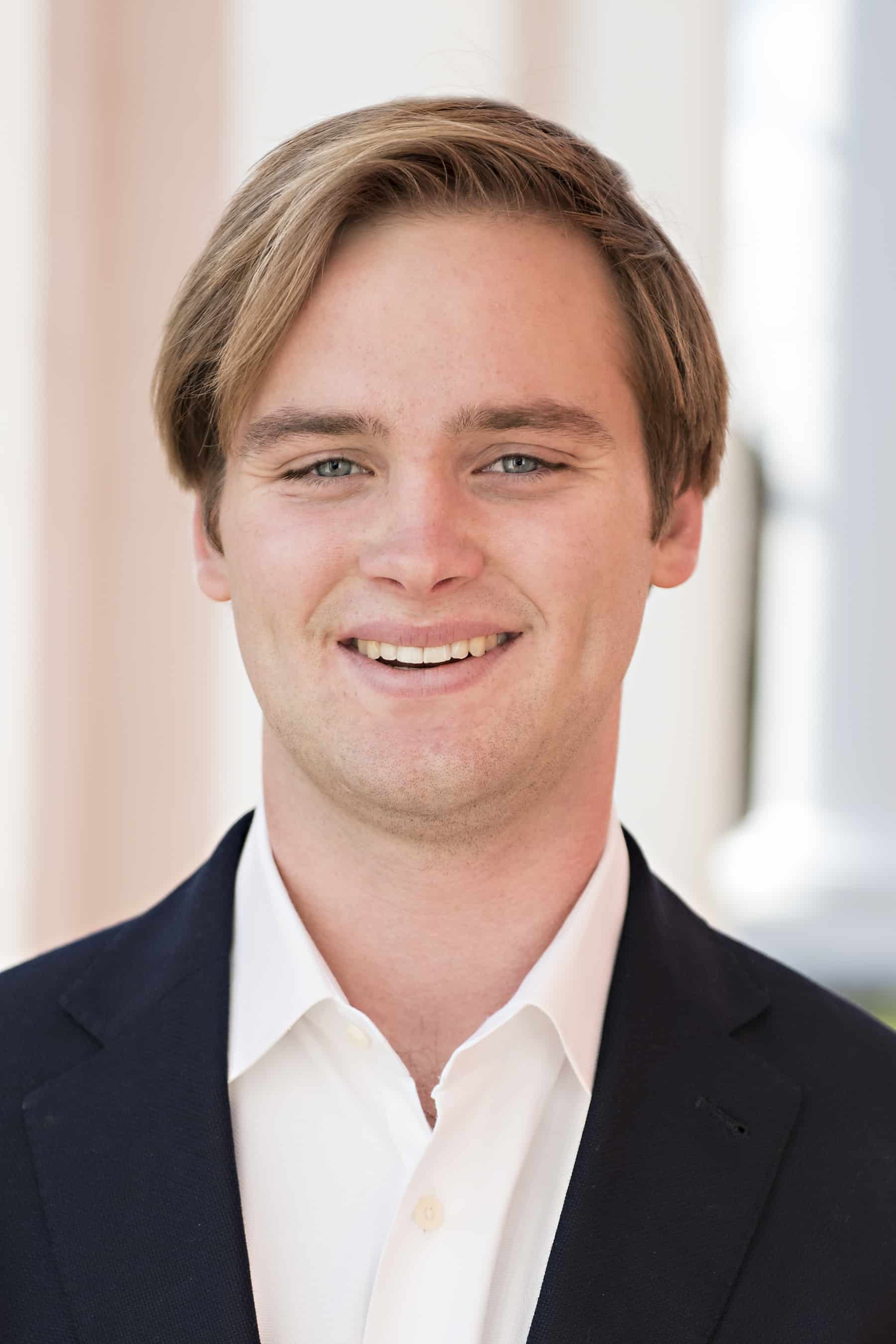The Columns » Consulting a Career: Stephen Mitchell ’17 » Washington ...