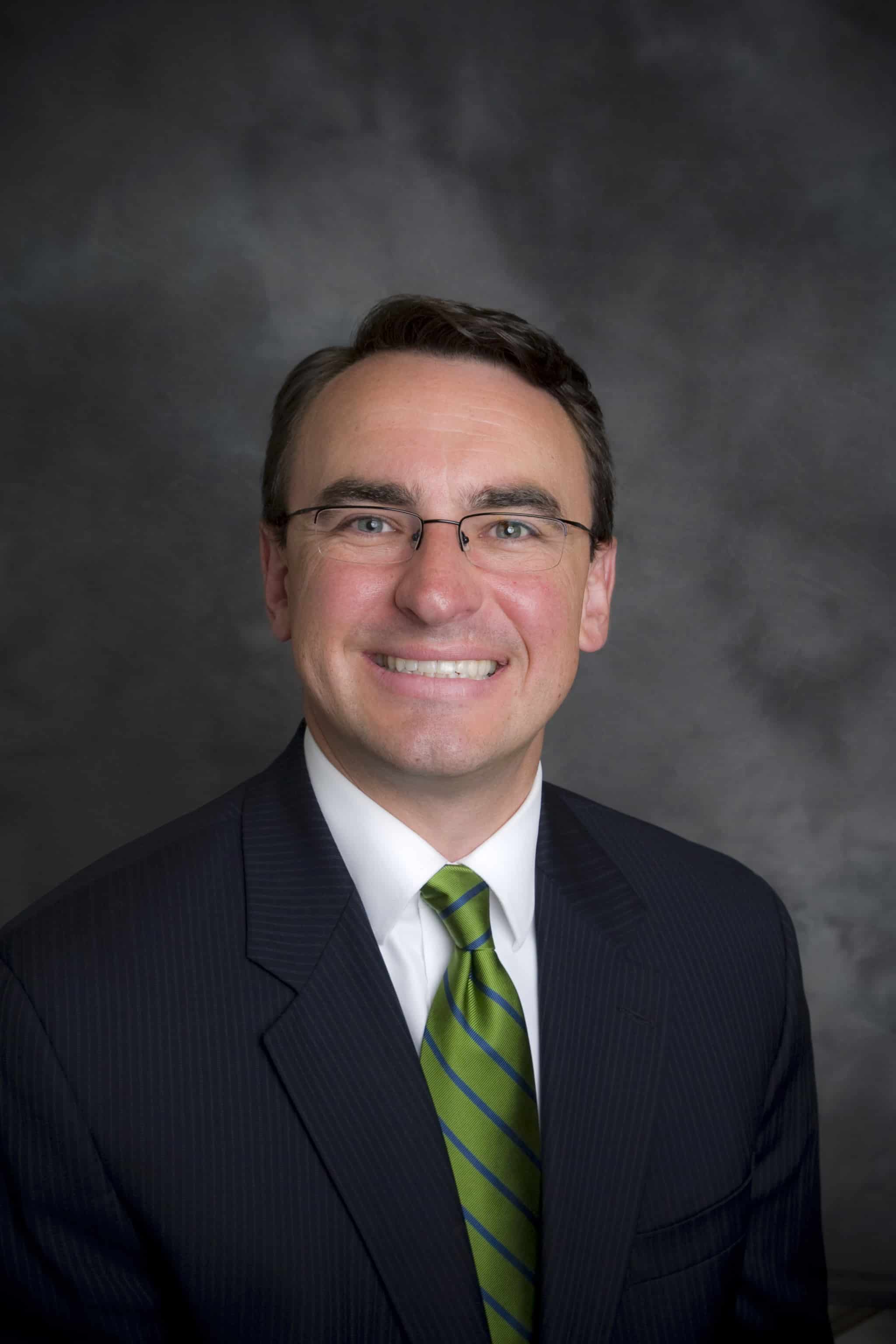 The Columns » Robby Aliff ’91, ‘97L Recognized for Giving Back to West ...