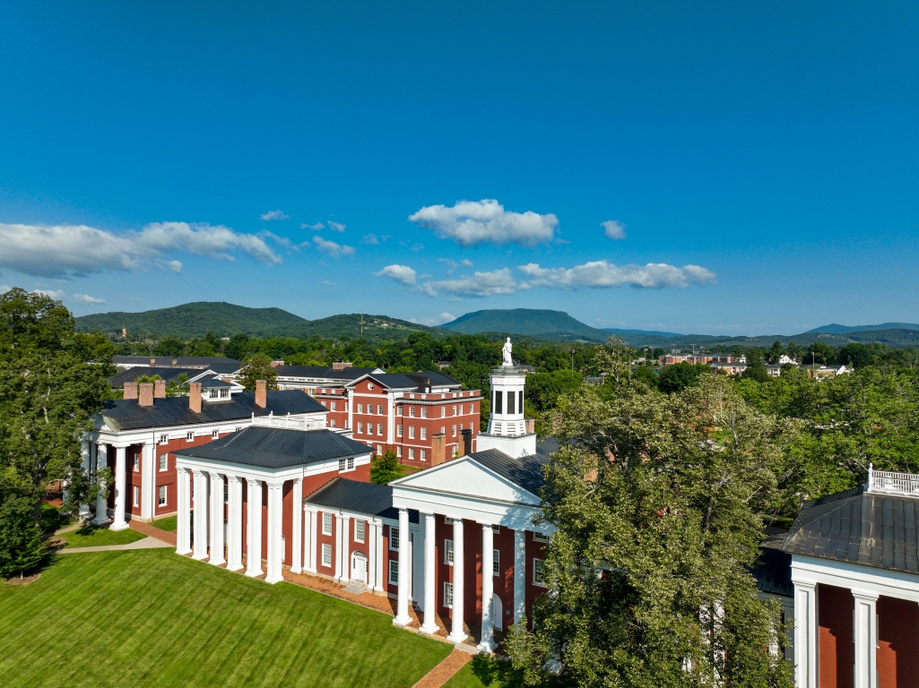 The Columns » Family Connection Newsletter » Washington and Lee University