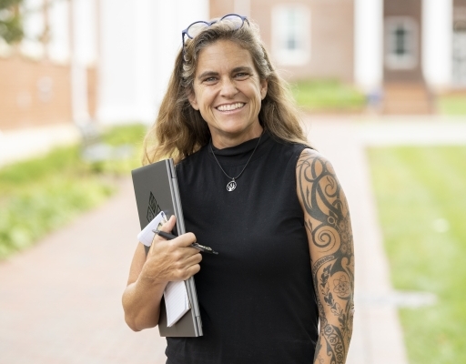 The Columns » Washington and Lee Names Four Faculty Members to Endowed ...