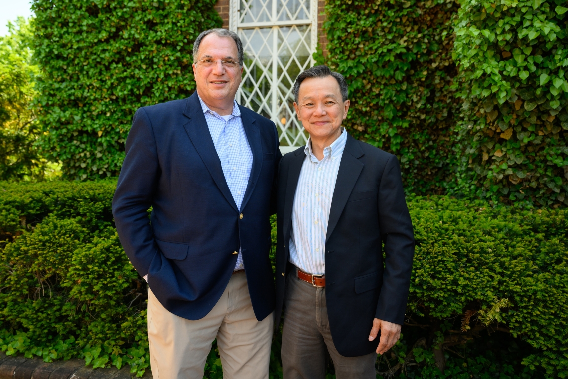 The Columns » Friends Without Borders » Washington and Lee University