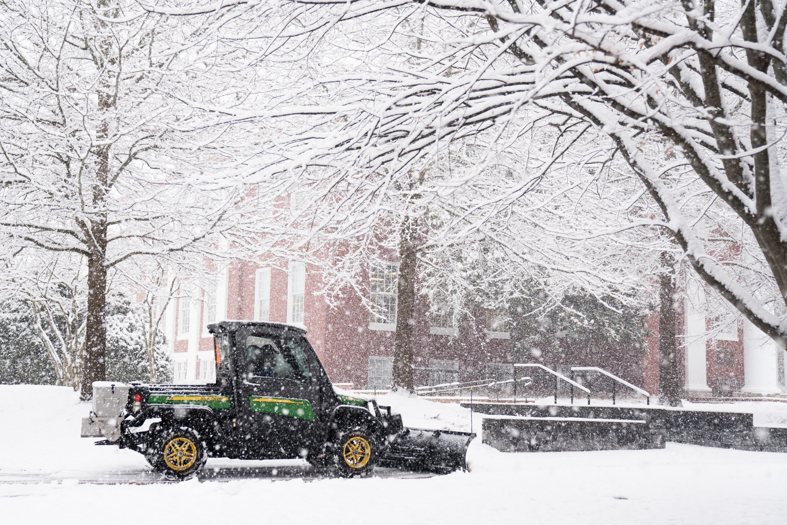The Columns » Winter Watch » Washington and Lee University