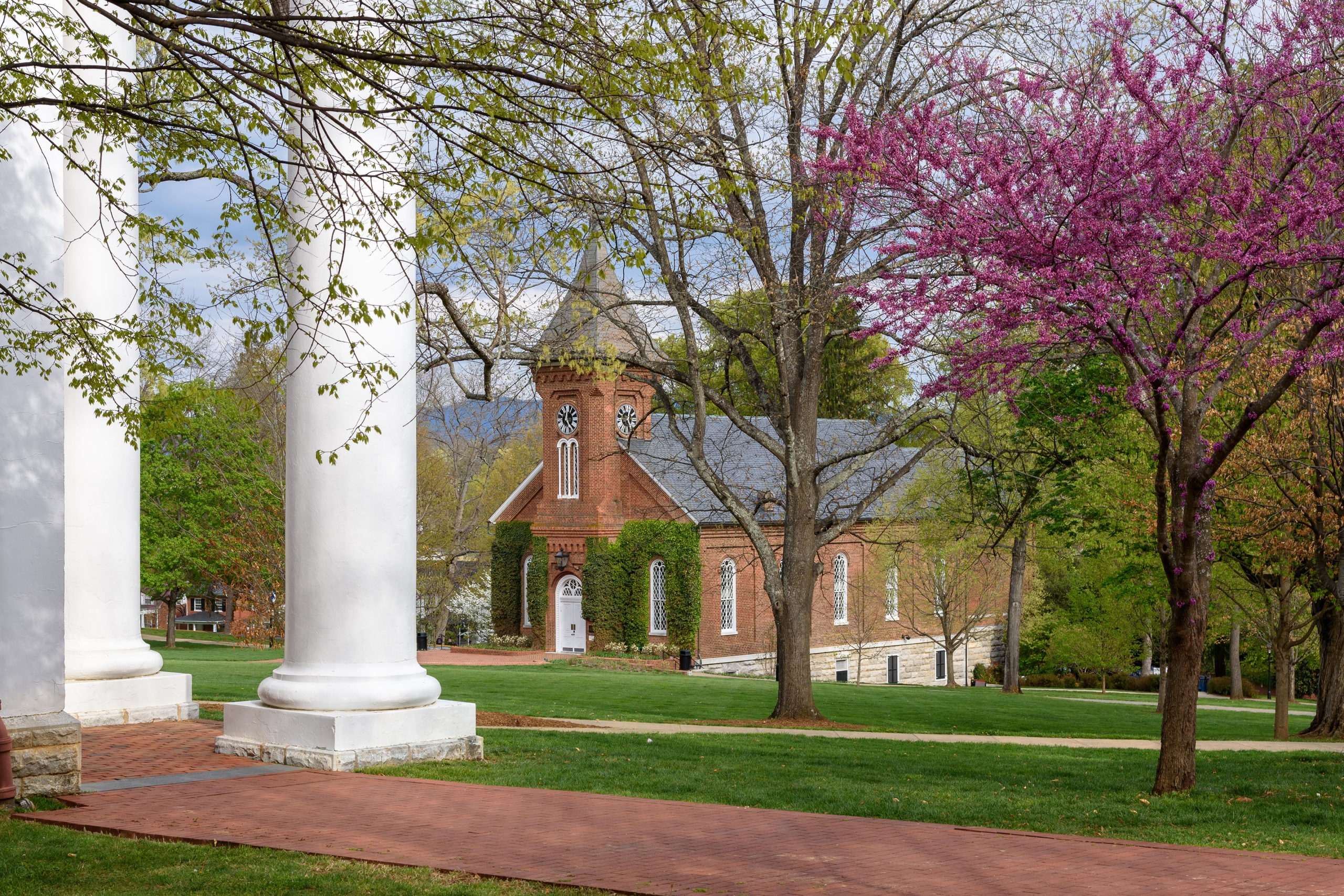 The Columns » W&L’s Institutional History Museum and Galleries to ...