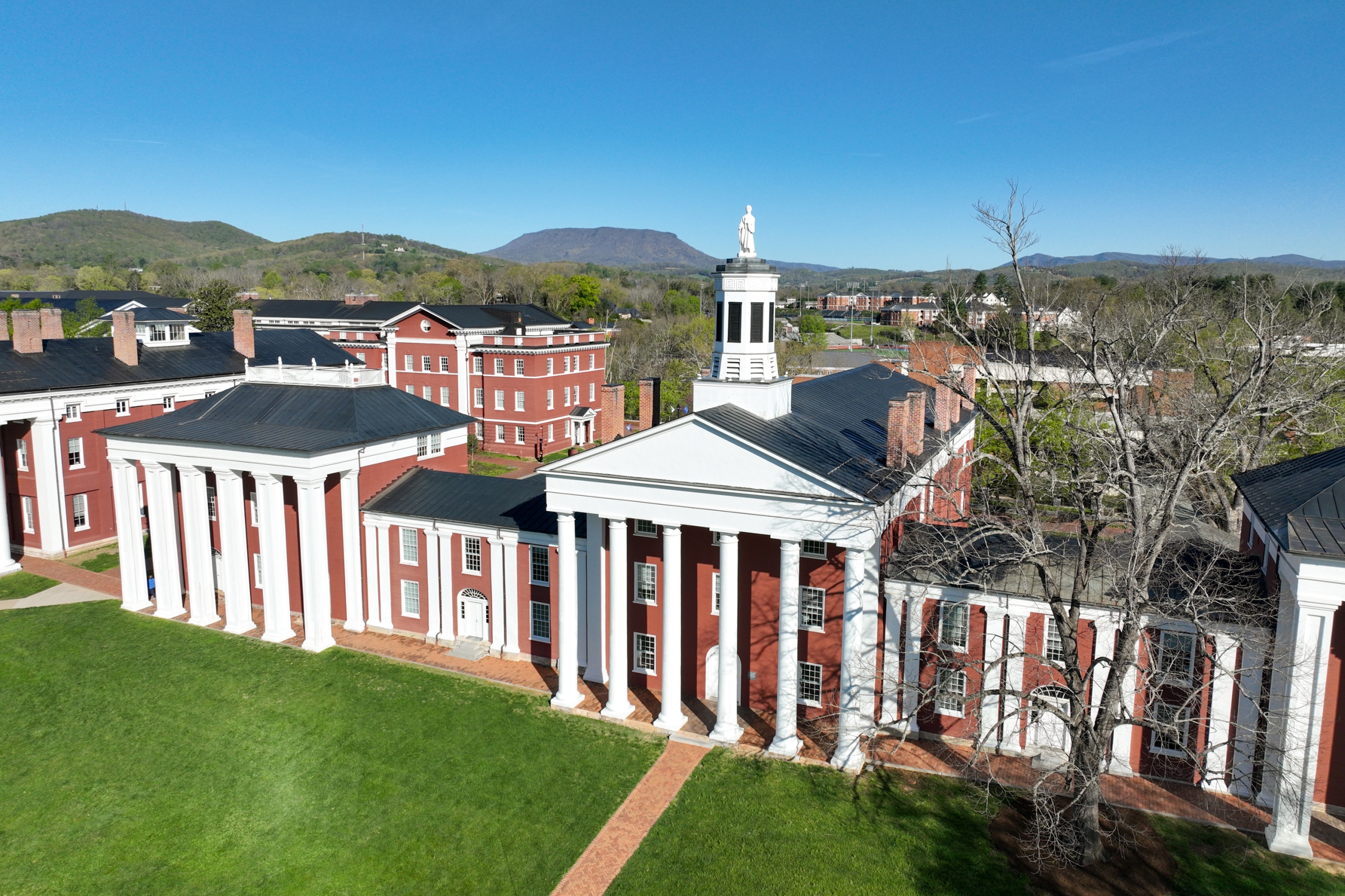 The Columns » Two Employees Collect Degrees Through W&L’s Staff ...